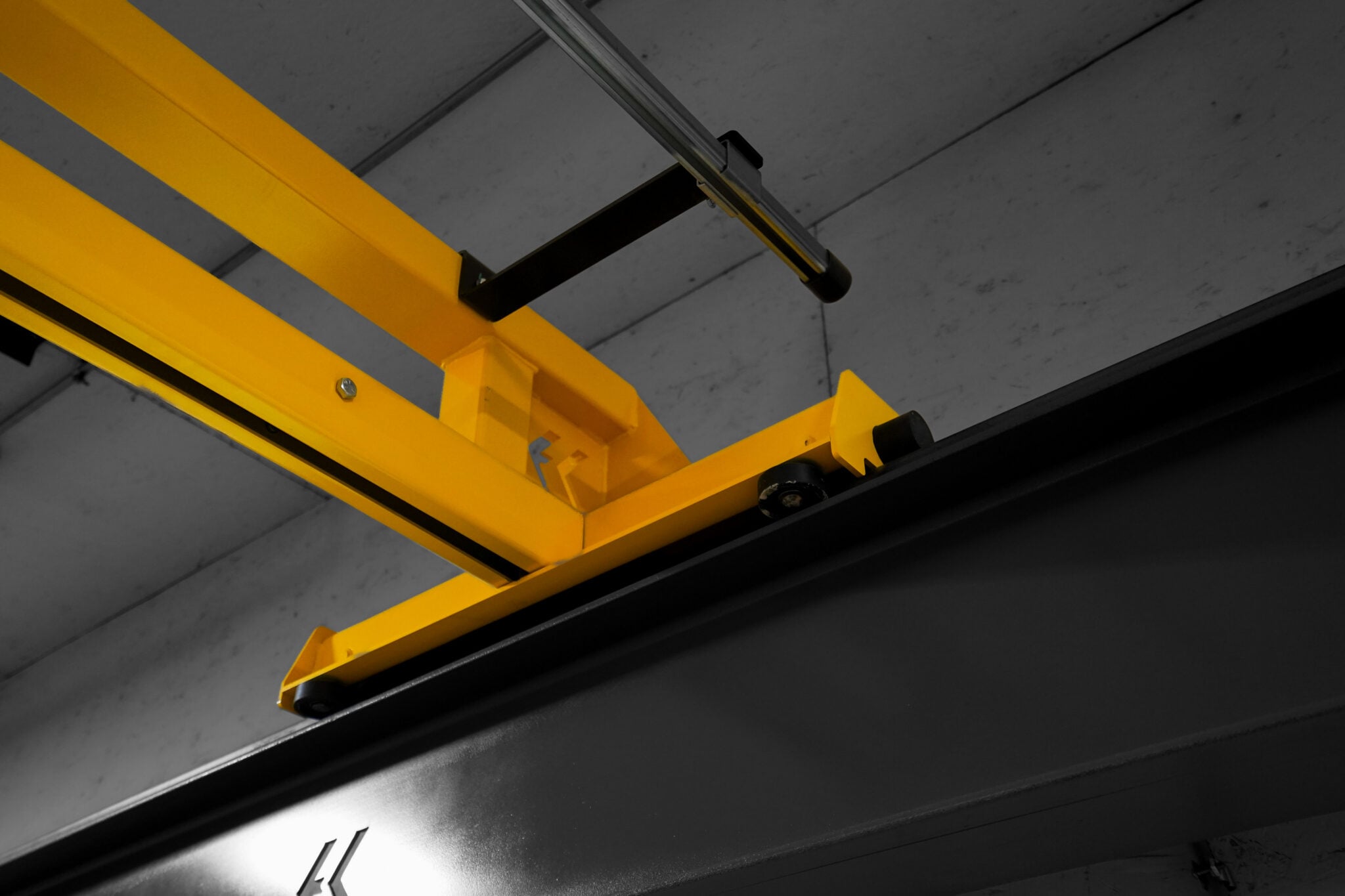 HyperLite Freestanding Bridge Cranes | PWI